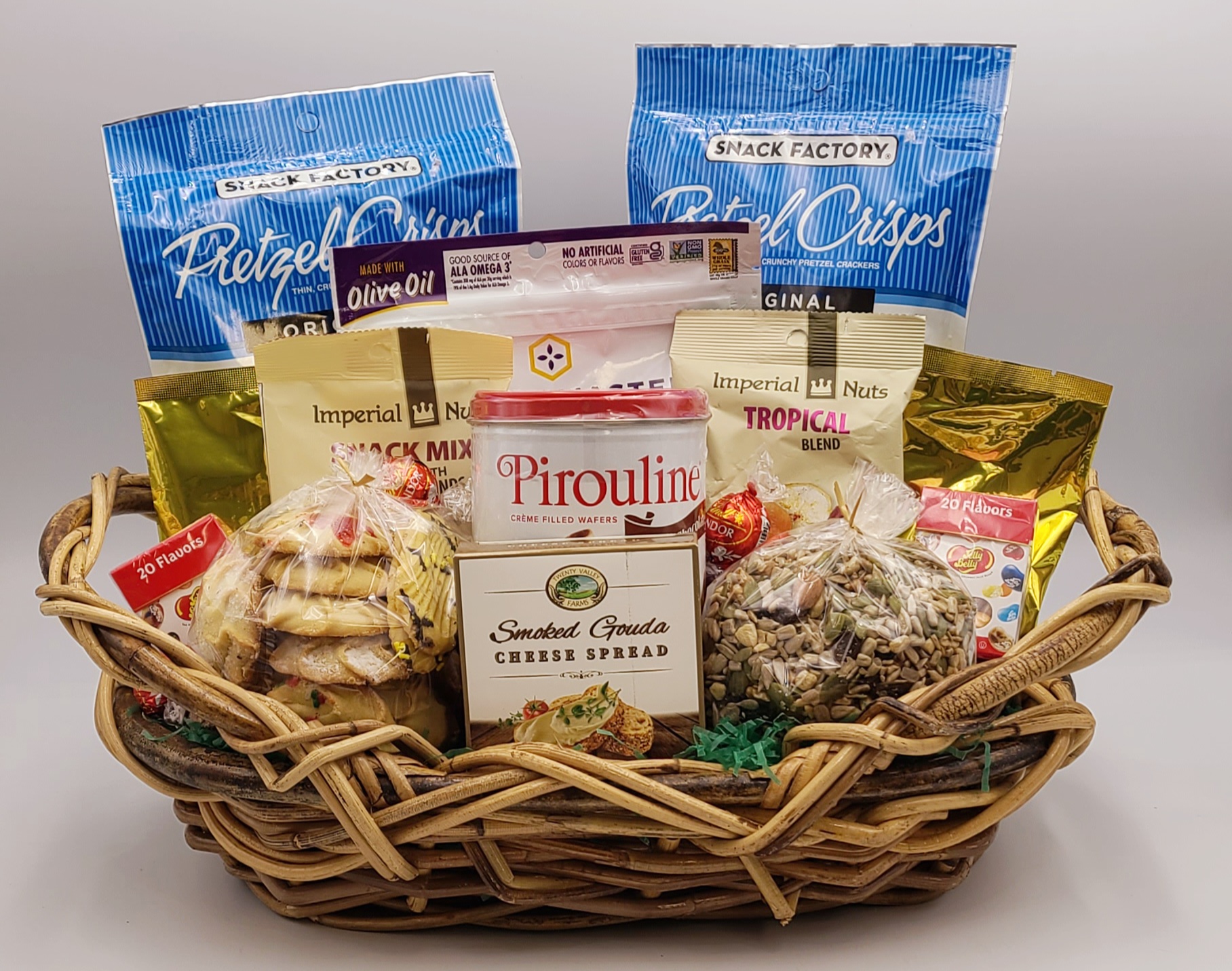 bfmazzeo: Snack Gift Basket